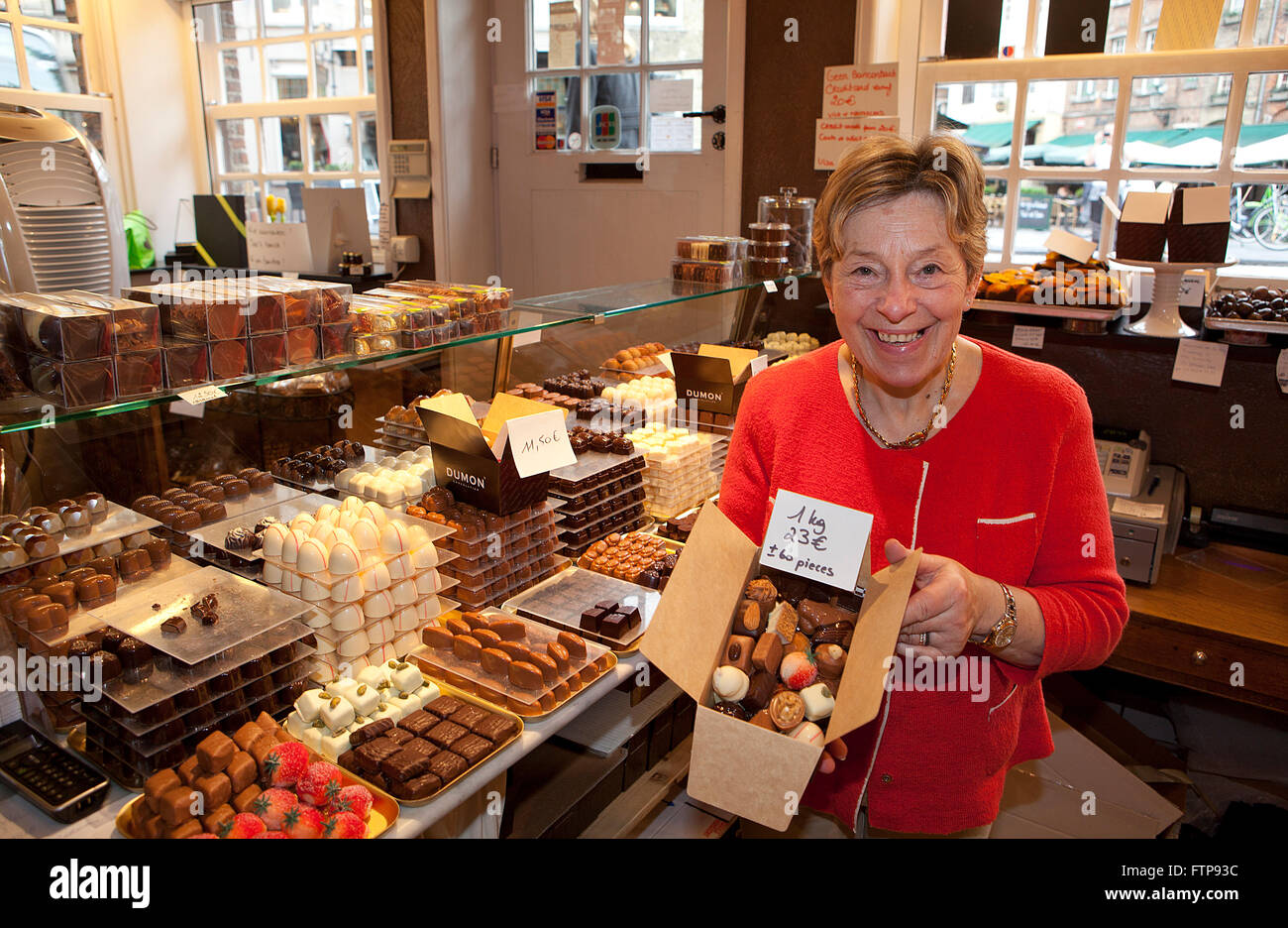 Chocolatier dumon hi-res stock photography and images - Alamy