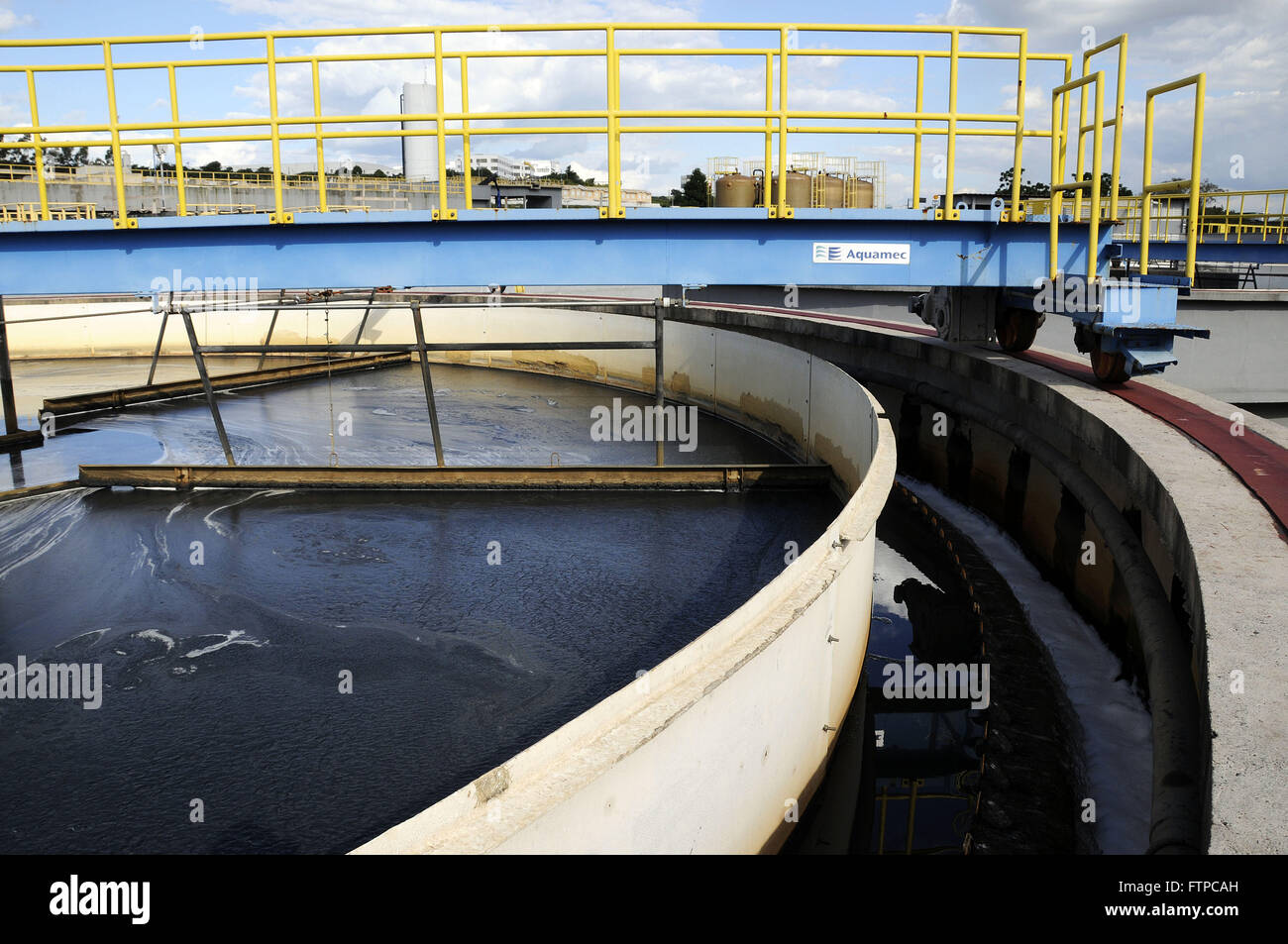 Wastewater treatment facility hi-res stock photography and images - Alamy