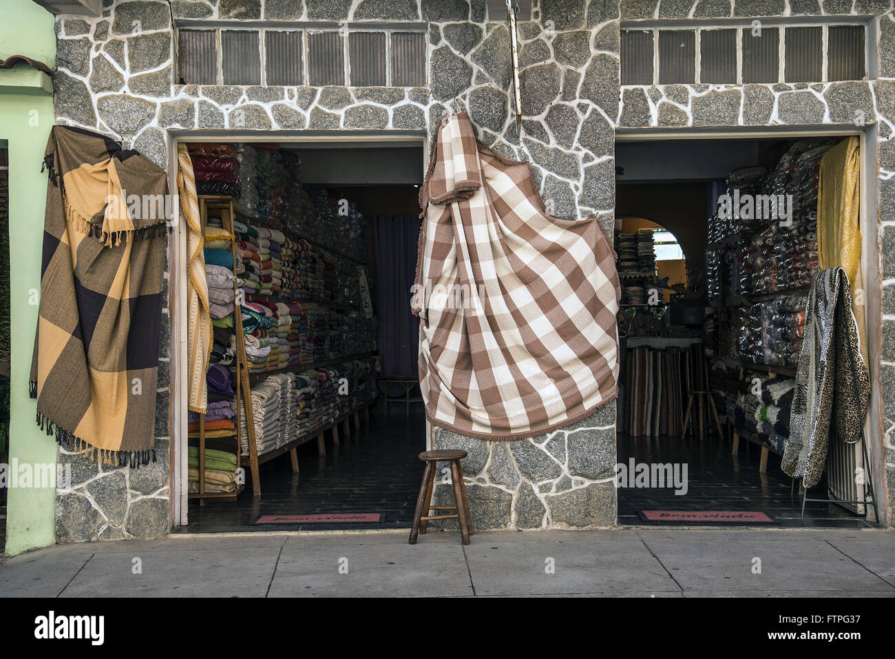 Handloom hi-res stock photography and images - Alamy
