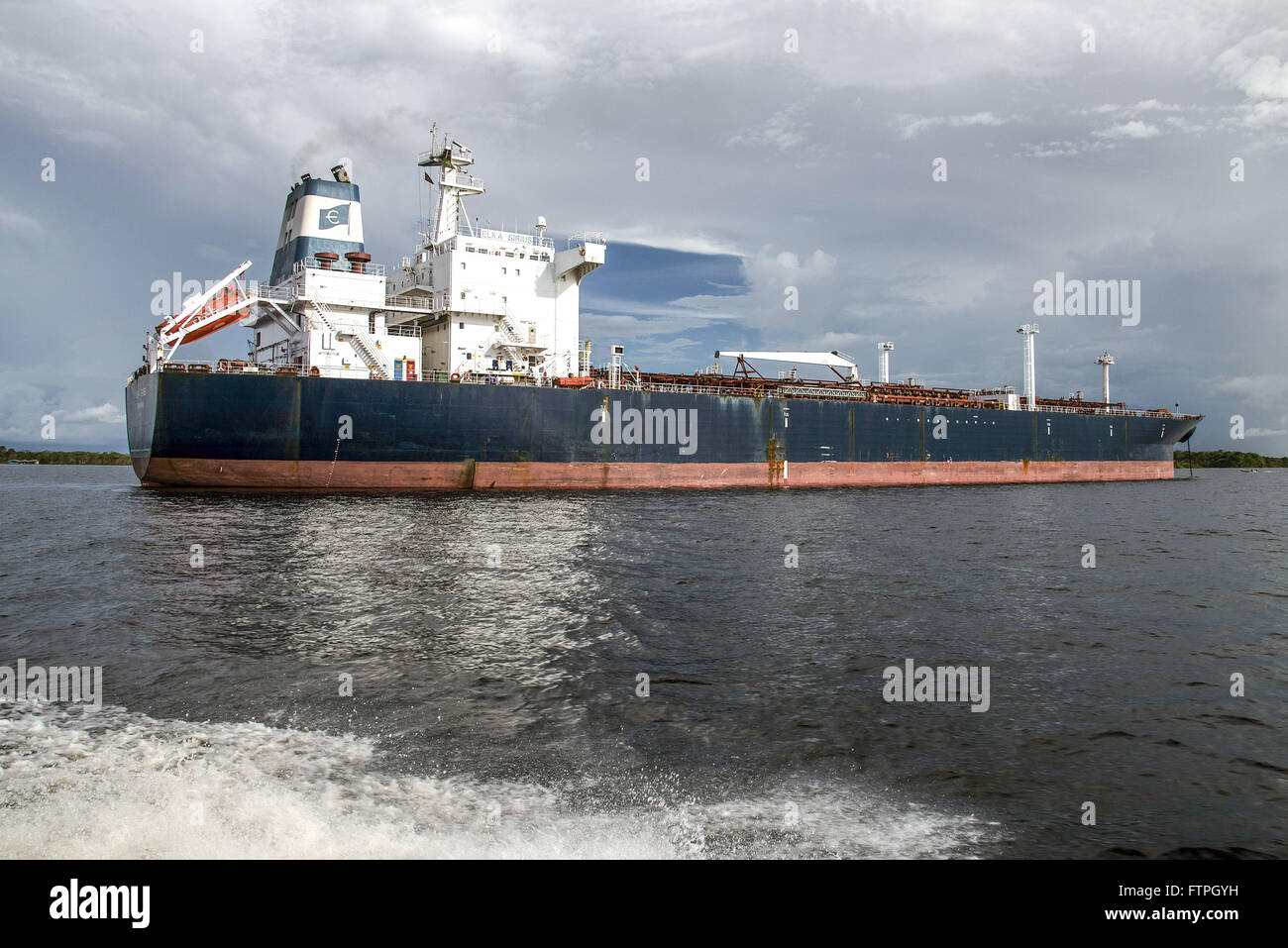 Vessel merchant hi-res stock photography and images - Alamy