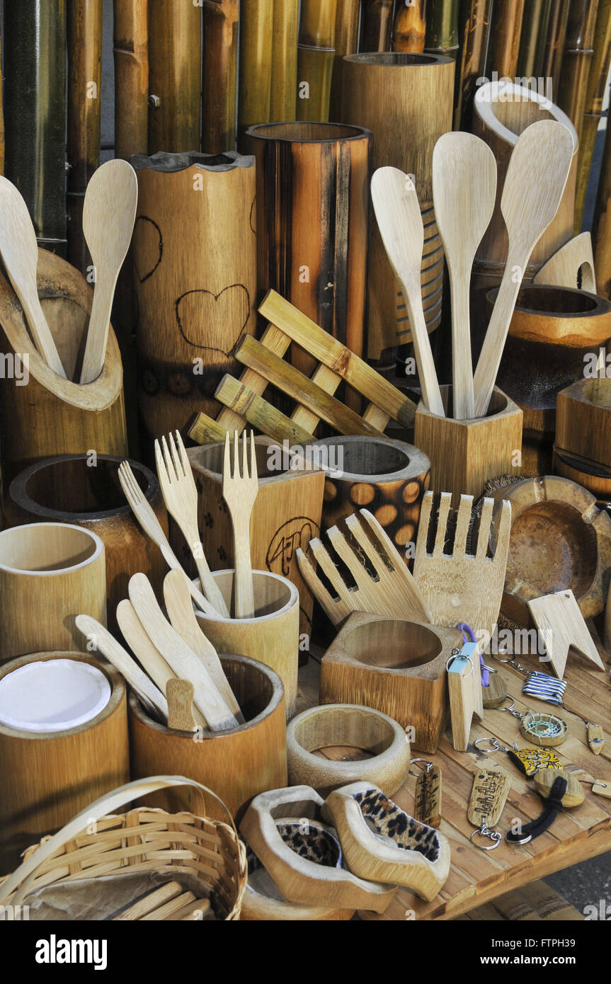 Handicrafts made of bamboo hi-res stock photography and images - Alamy