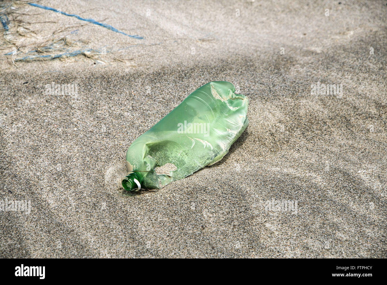 Waste in sea hi-res stock photography and images - Alamy