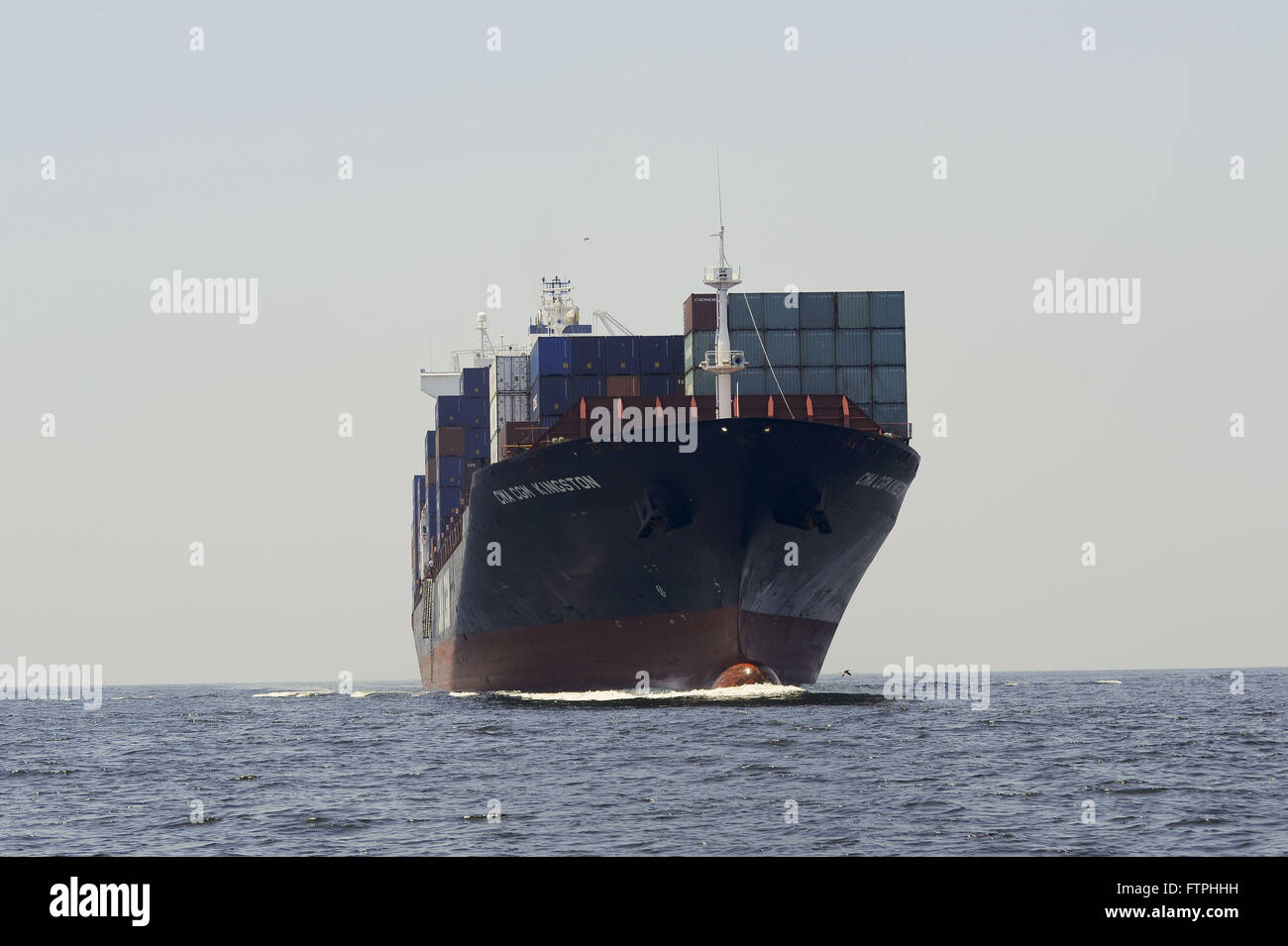Ship in the bay hi-res stock photography and images - Alamy