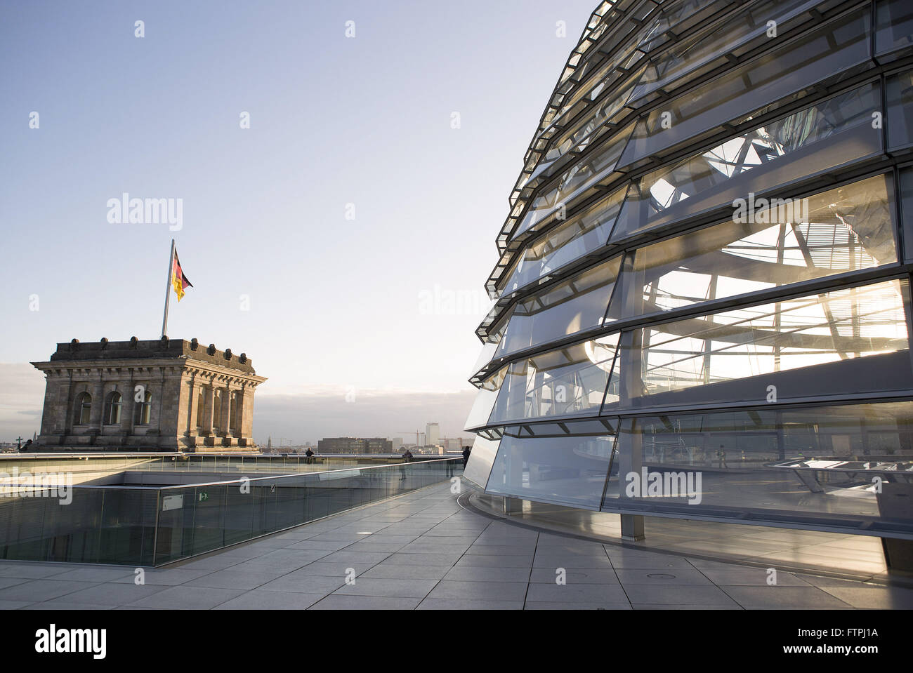 Glass dome hi-res stock photography and images - Alamy