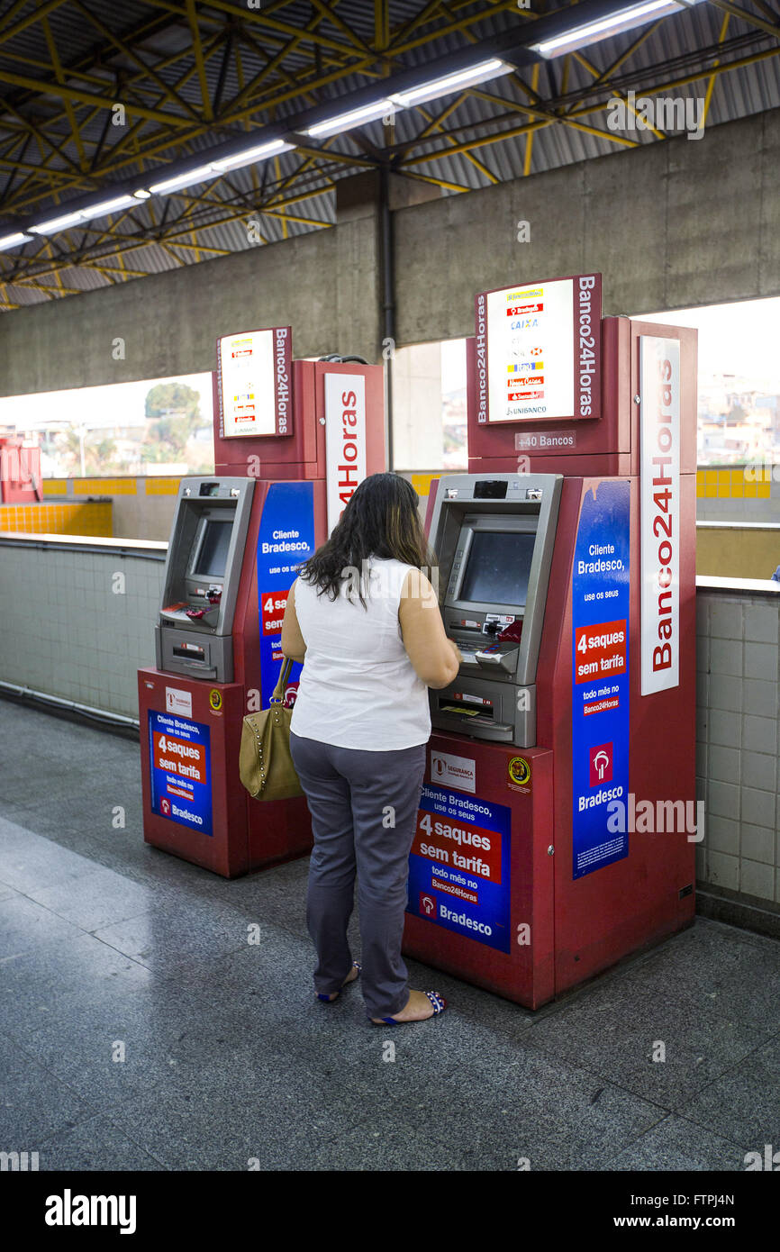 Currency Exchange Near Bank Station at Kevin Tejeda blog