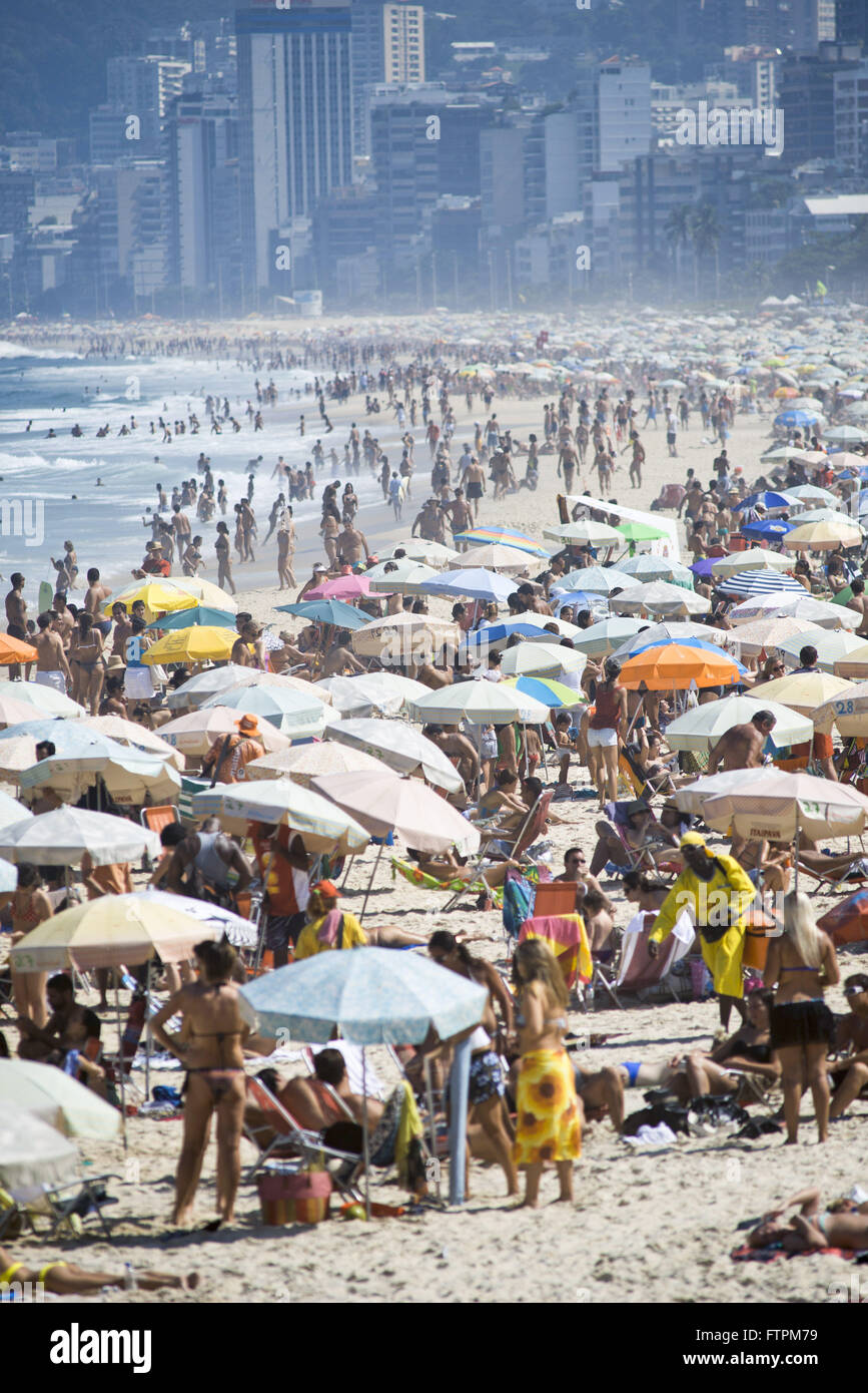 Rio Beach Crowded