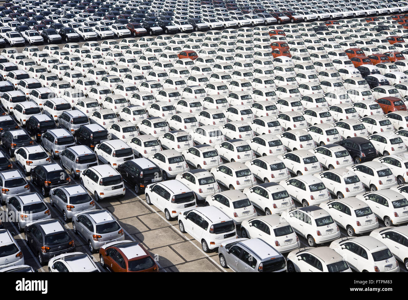 Patio packed cars at the port Stock Photo - Alamy