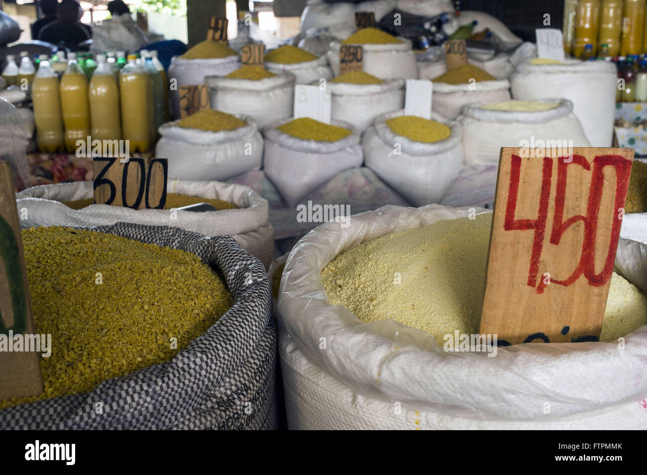 Cassava flour hi-res stock photography and images - Alamy