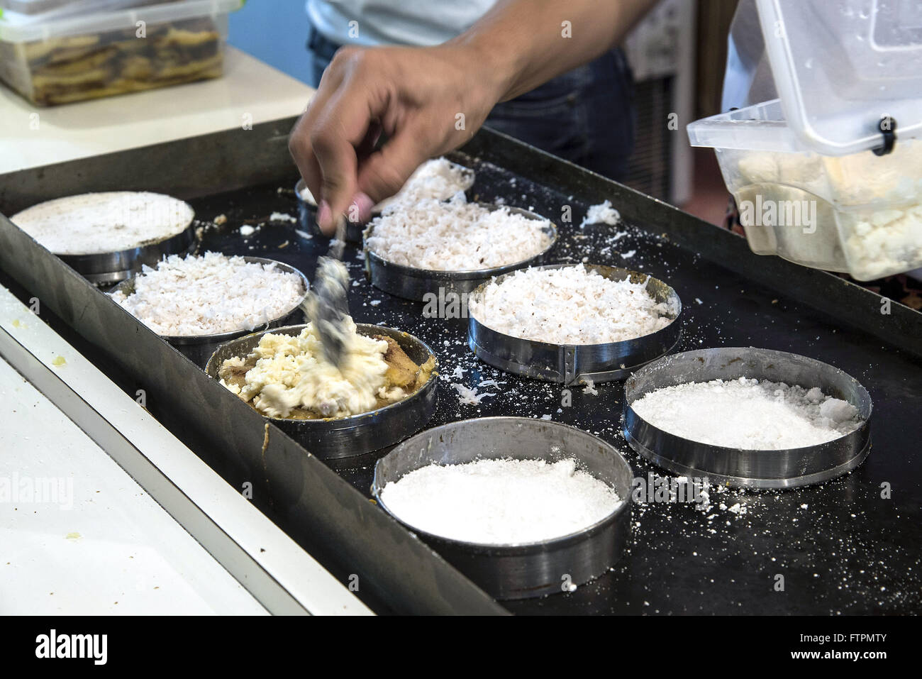 Tapioca a venda durante a Festa Junina do Patio de Eventos Luiz Gonzaga ...