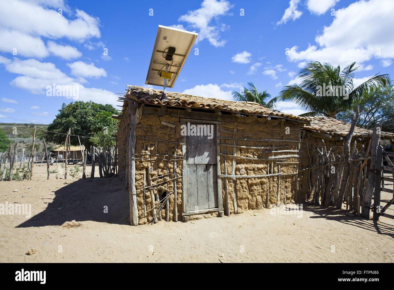 Wattle and daub house hi-res stock photography and images - Alamy