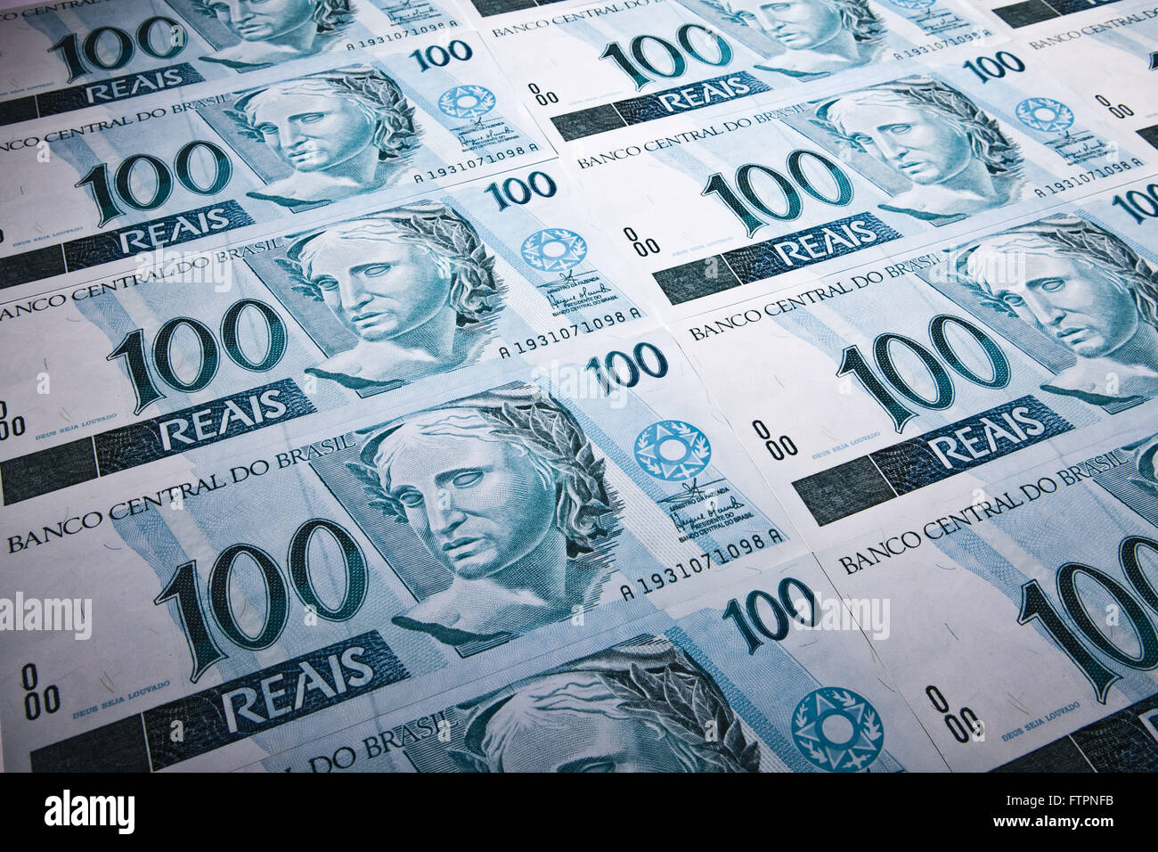 One hundred reais hi-res stock photography and images - Alamy