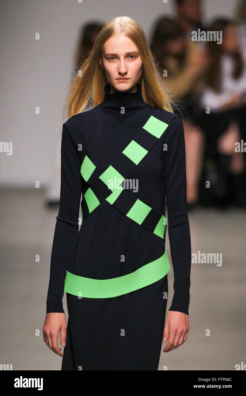MILAN, ITALY - SEPTEMBER 25: A model walks the runway during the ...