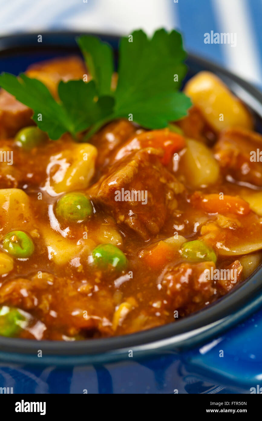 Slow Cooker Beef Stew Stock Photo - Alamy