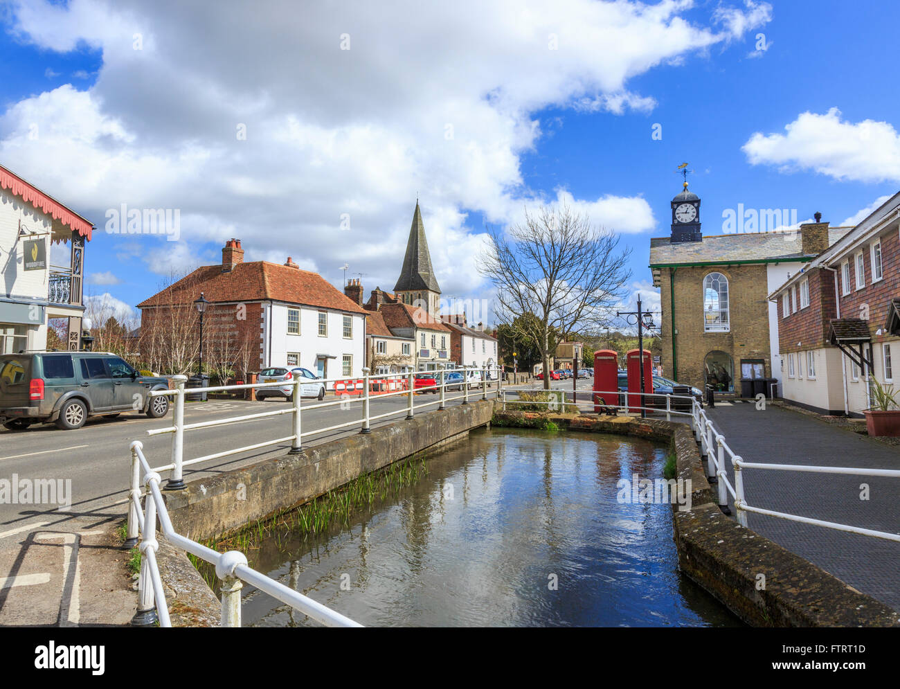 High Street, Stockbridge, an attractive village in Hampshire, southern ...