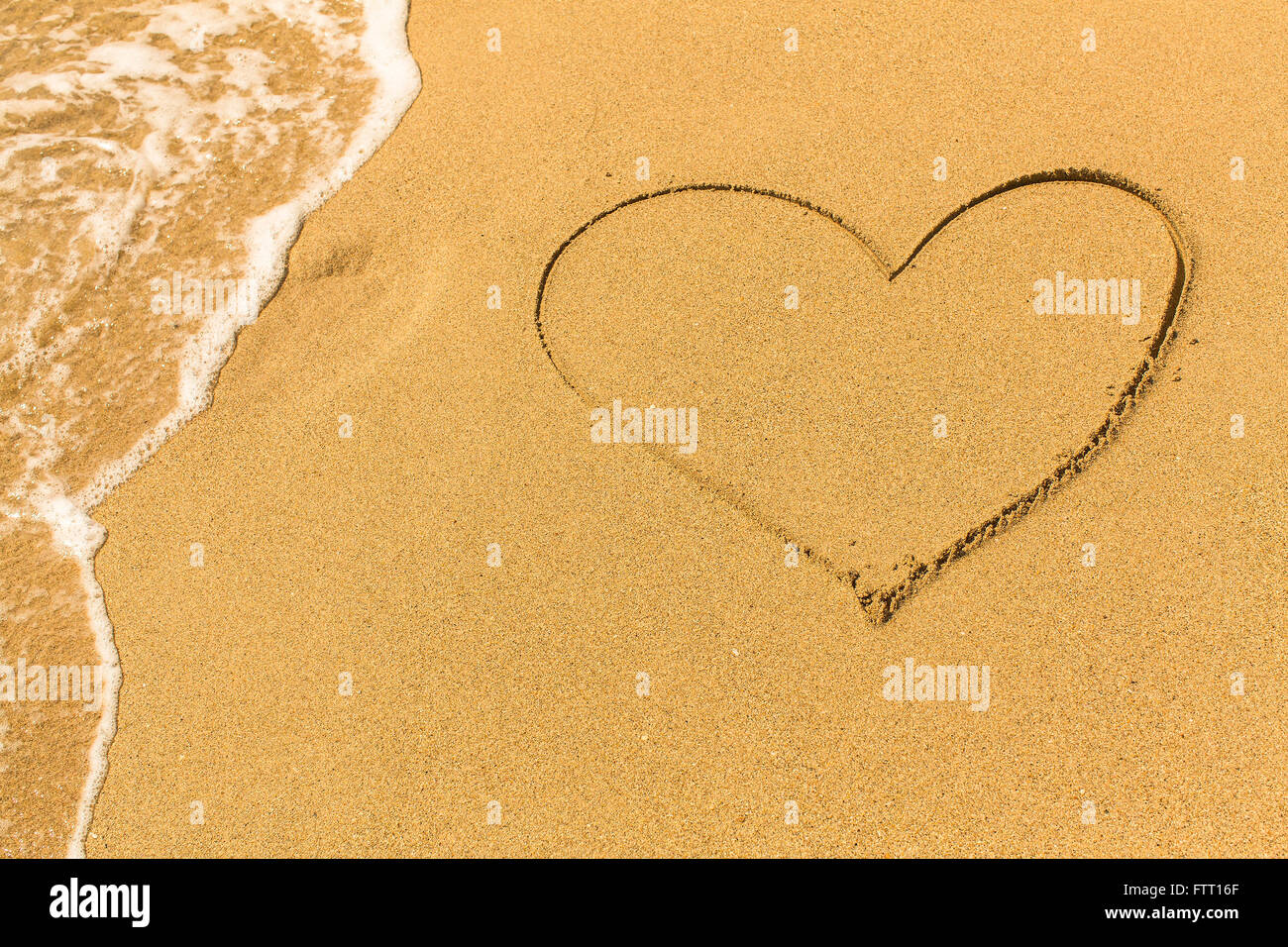Heart wave hi-res stock photography and images - Alamy