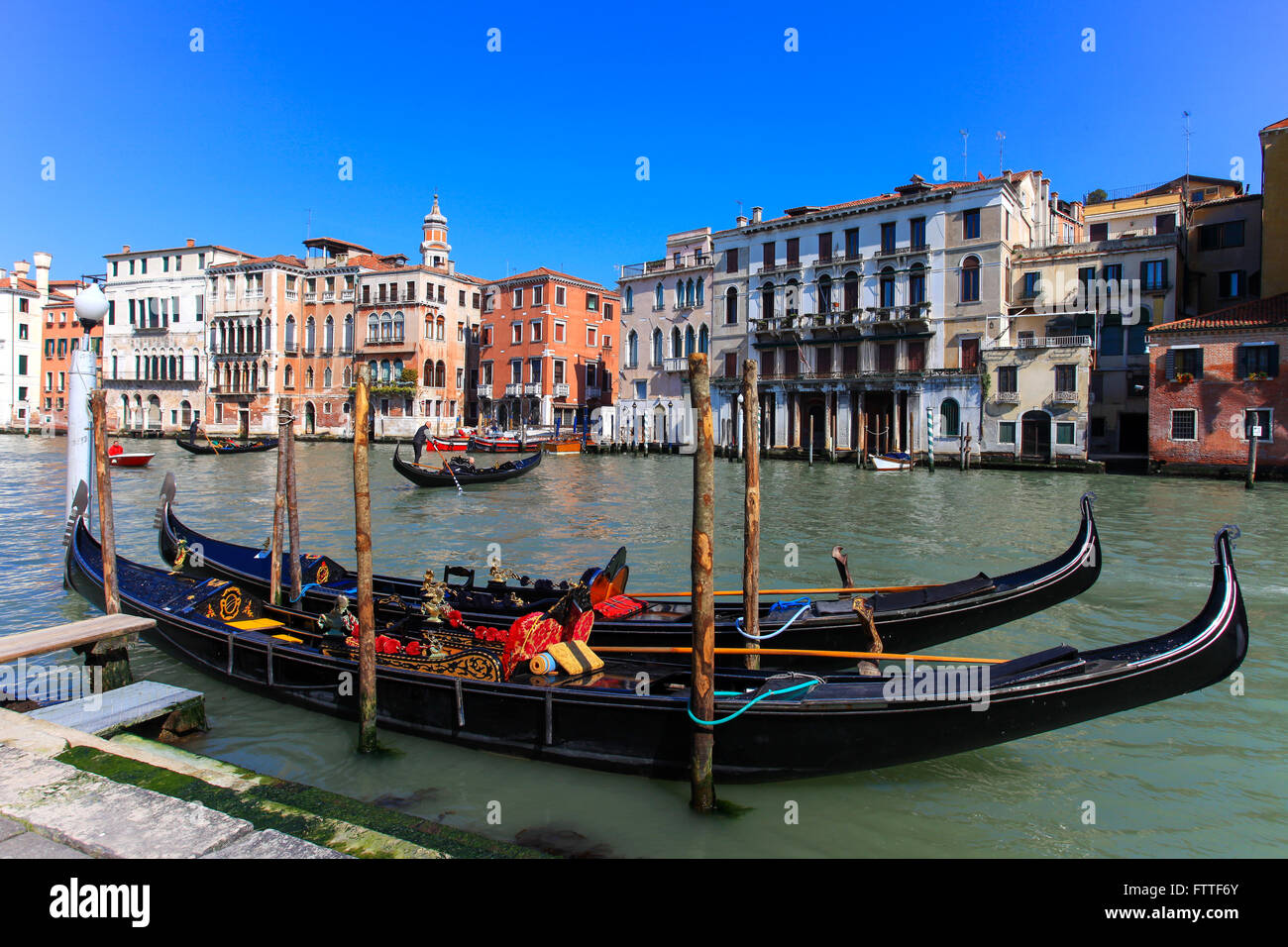 Traditional Gondola on a Venice canal Stock Photo - Alamy