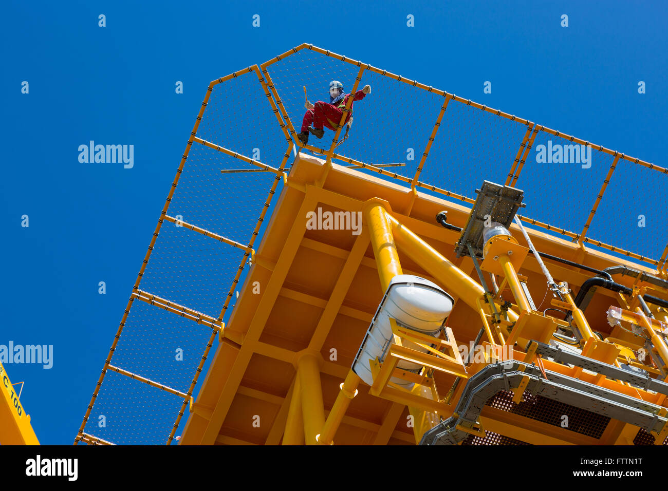 Oil rig sea man hi-res stock photography and images - Alamy