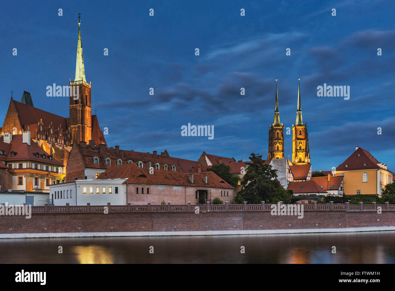 On the Cathedral Island are the Cross Church (left) and the Wroclaw ...