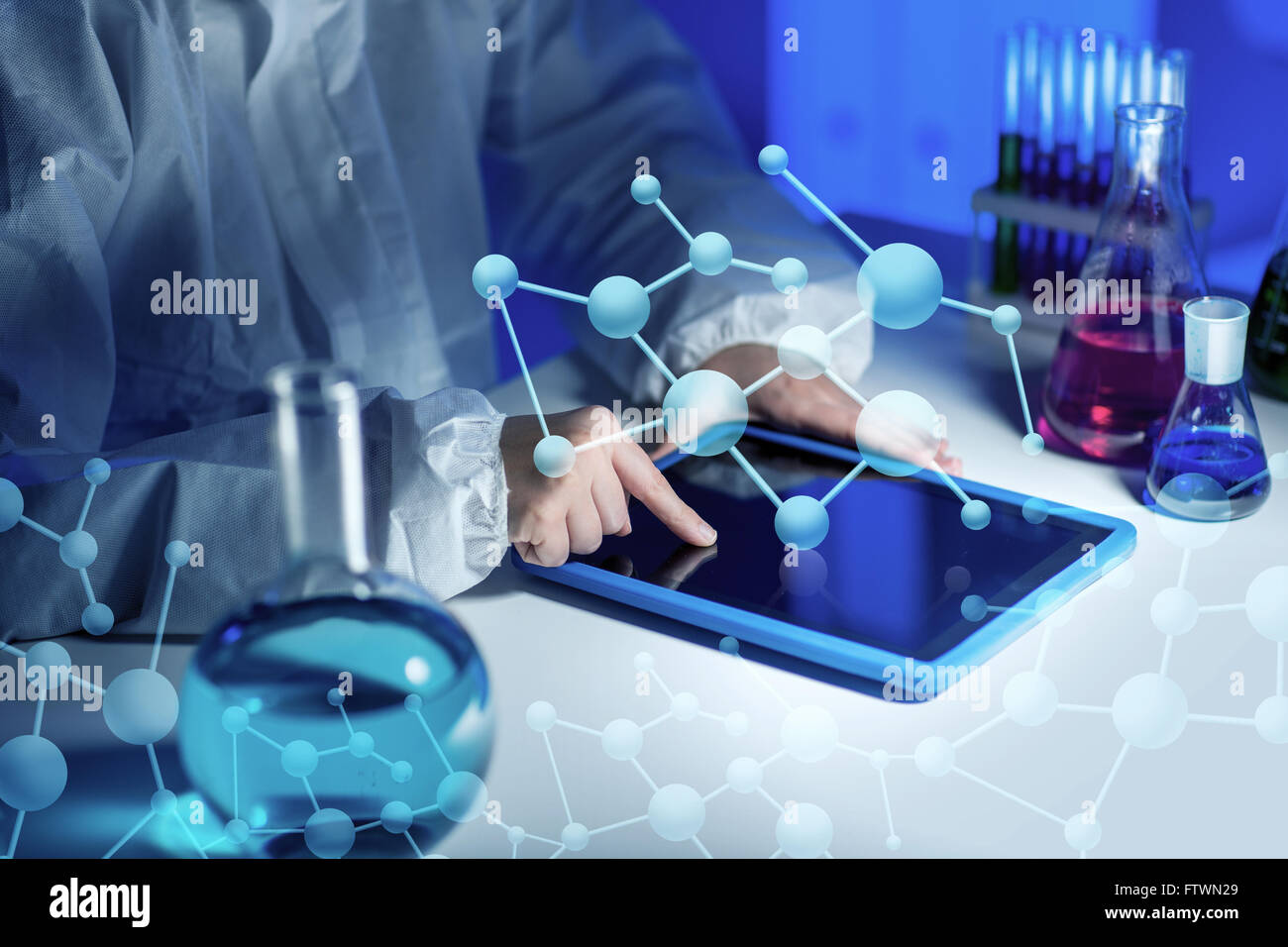 Scientist test tubes connection hi-res stock photography and images - Alamy