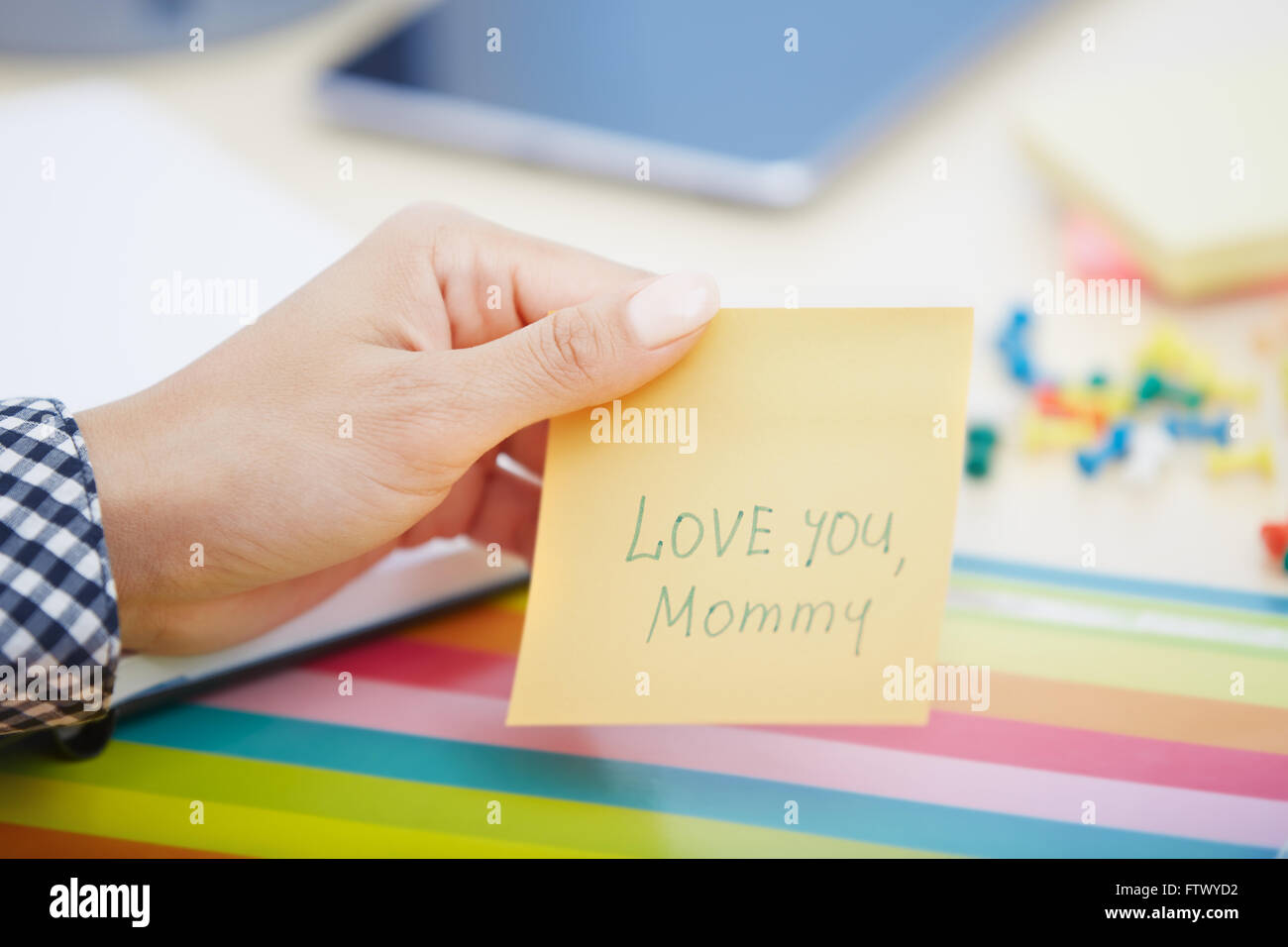 Mommy text hi-res stock photography and images - Alamy