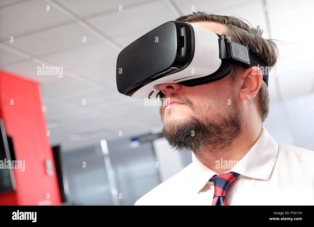 Using vr headset mature hi-res stock photography and images - Alamy