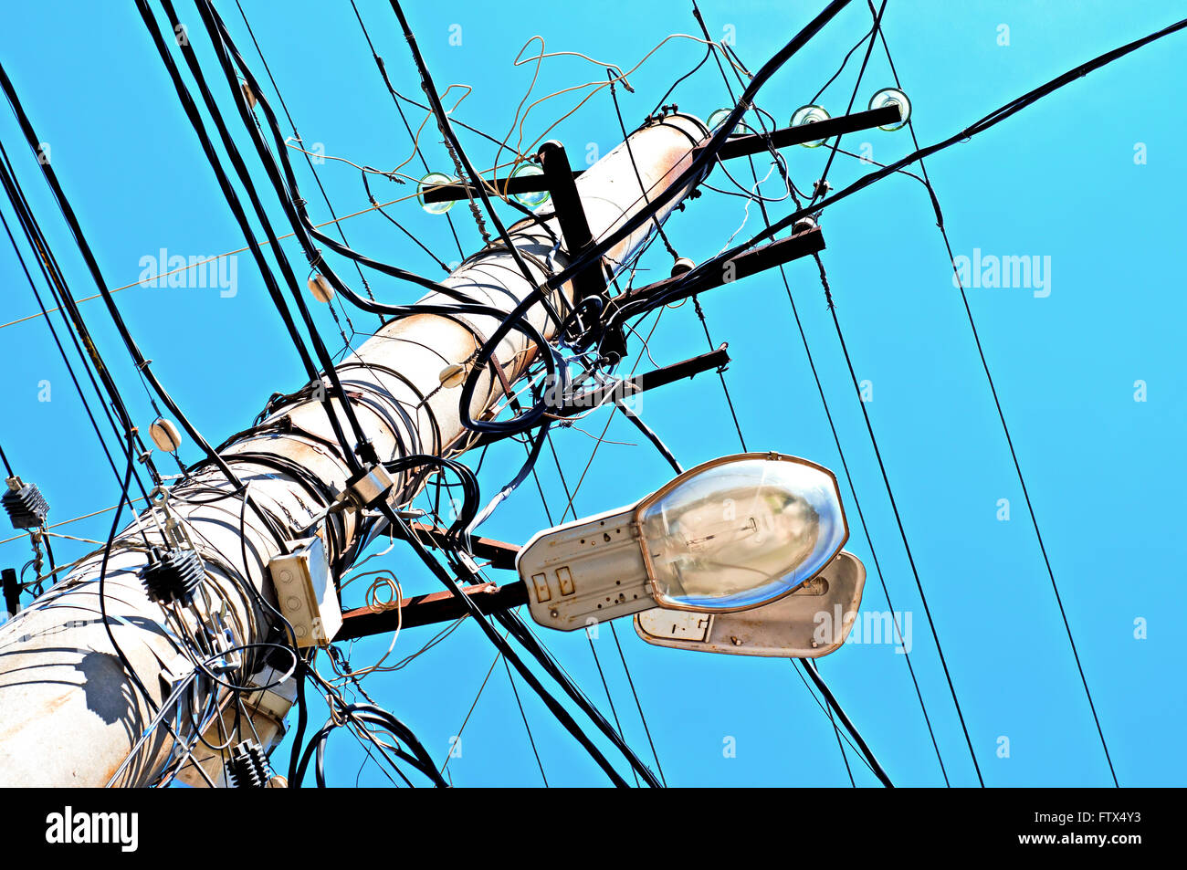 Cement lamp post hi-res stock photography and images - Alamy