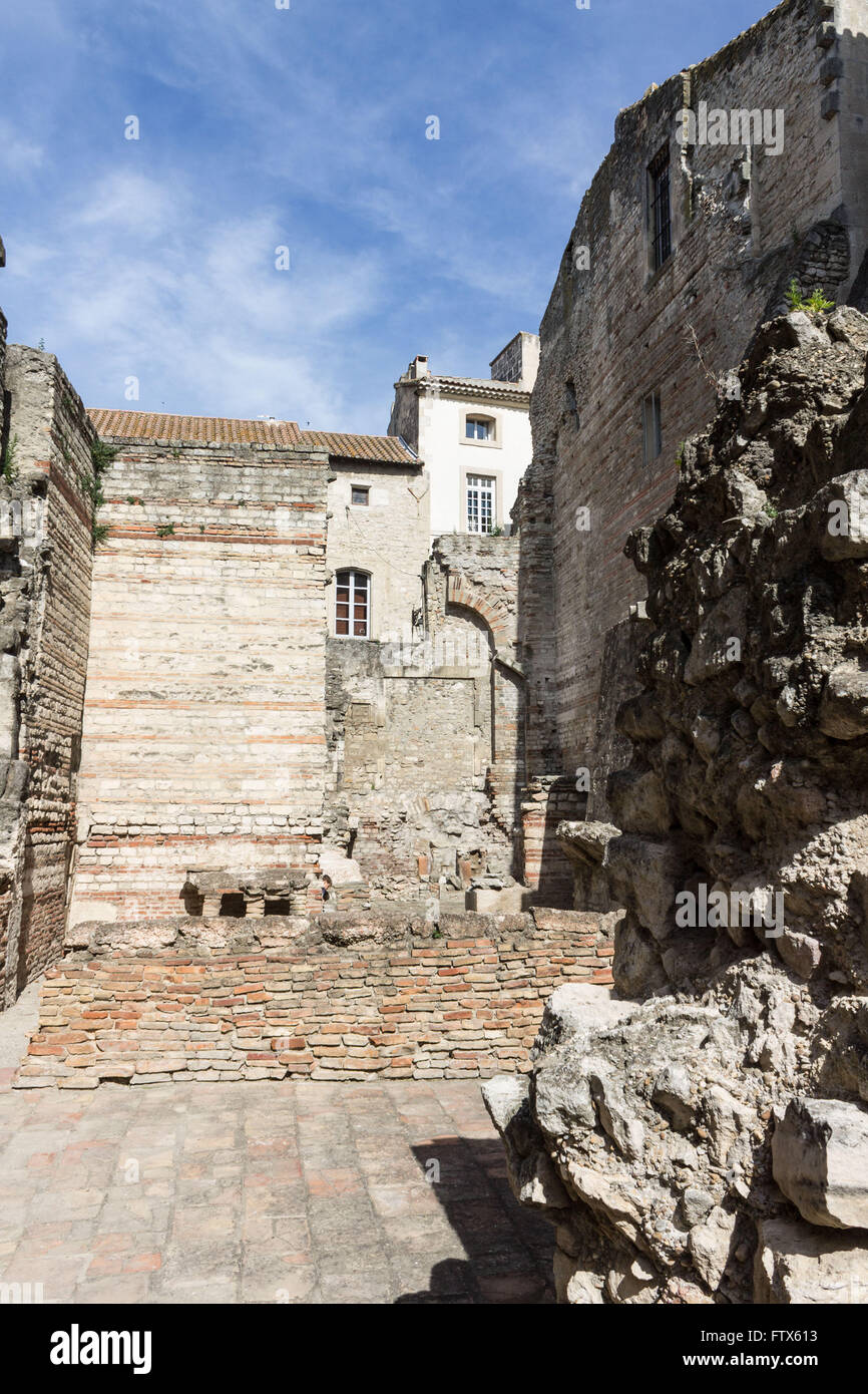 Photograph church ruins hi-res stock photography and images - Alamy