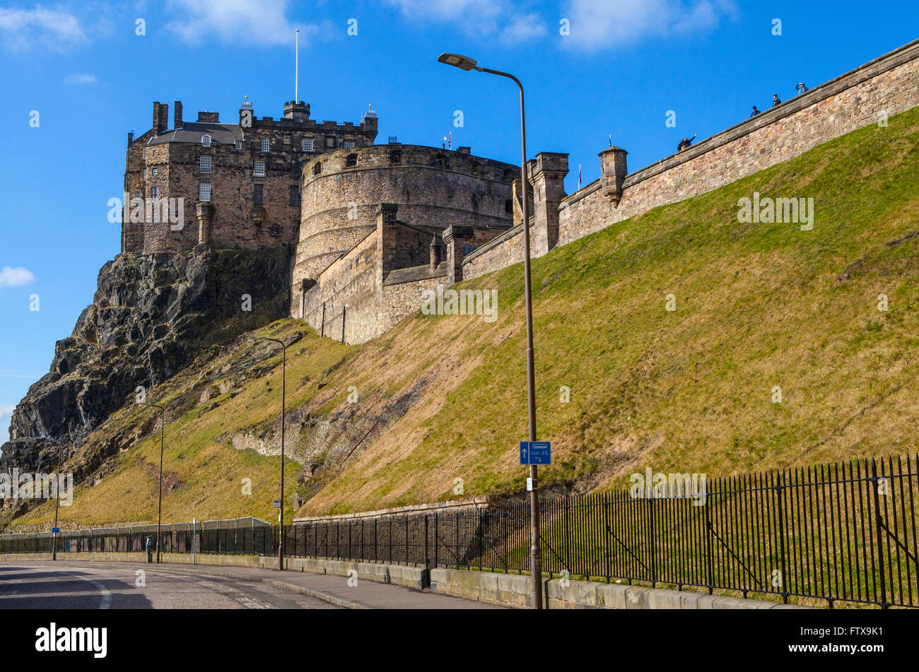 A view of the magnificent Edinburgh Castle from Johnston Terrace in ...