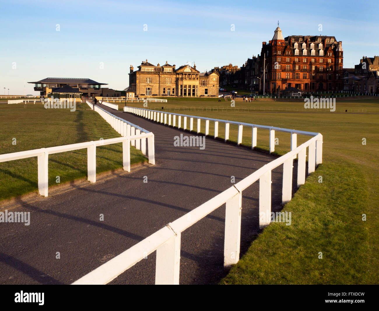 Royal and ancient golf course hi-res stock photography and images - Alamy