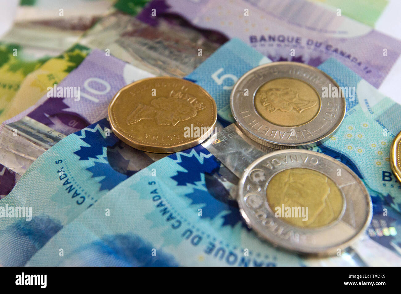 Canadian currency pictured in Kingston, Ont., on March 29, 2016. Photo ...