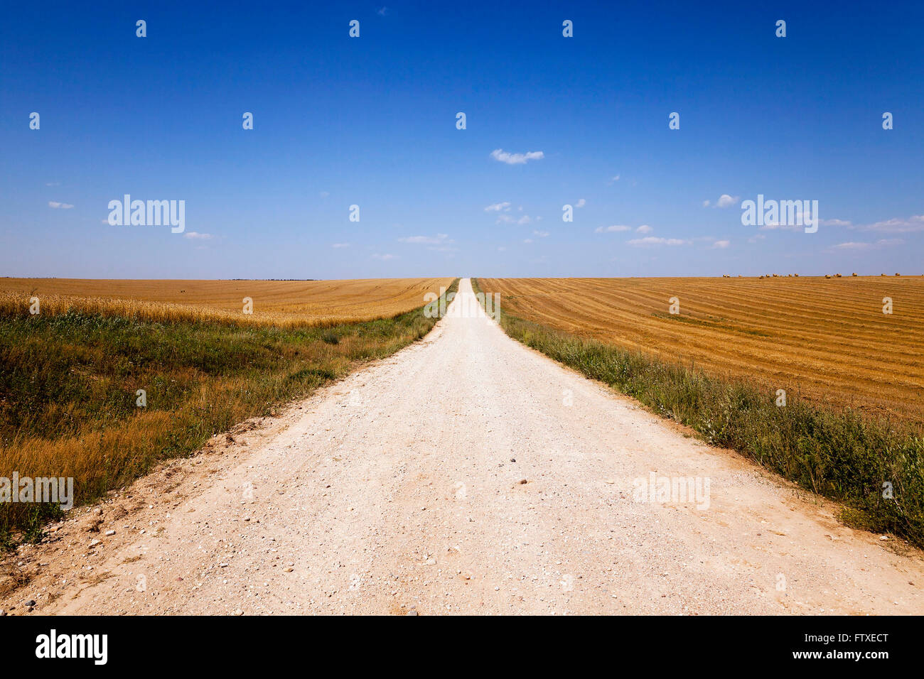 Rural Dirt road Stock Photo - Alamy