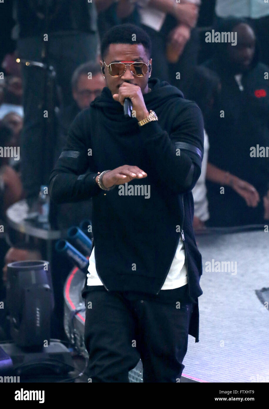 Trey Songz Delivers First-Ever Performance of New Mixtape To Whom It ...