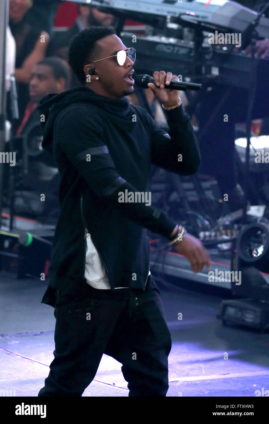 Trey Songz Delivers First-Ever Performance of New Mixtape To Whom It ...