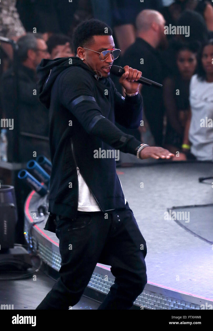 Trey Songz Delivers First-Ever Performance of New Mixtape To Whom It ...