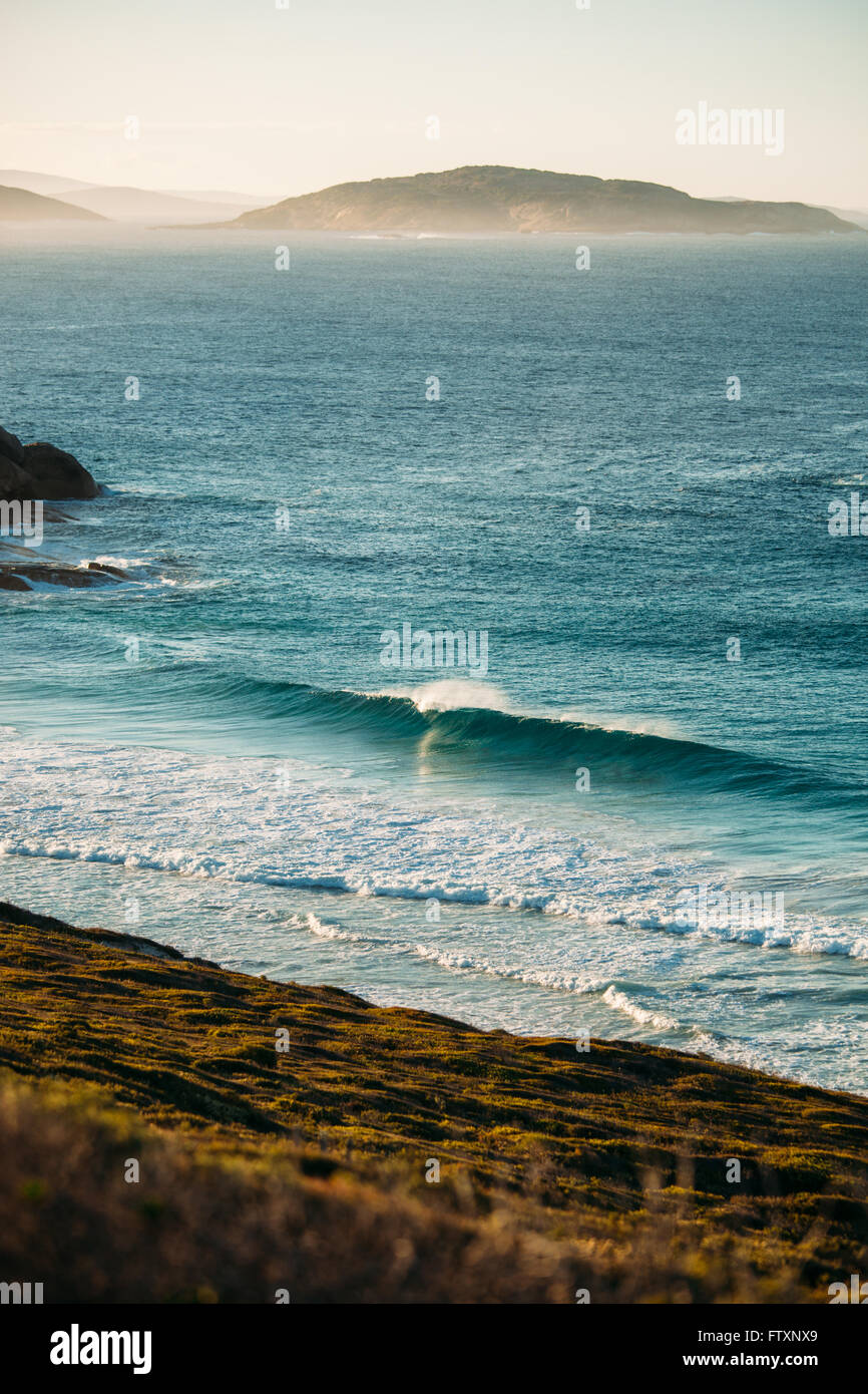 Wave breaking along coastline hi-res stock photography and images - Alamy