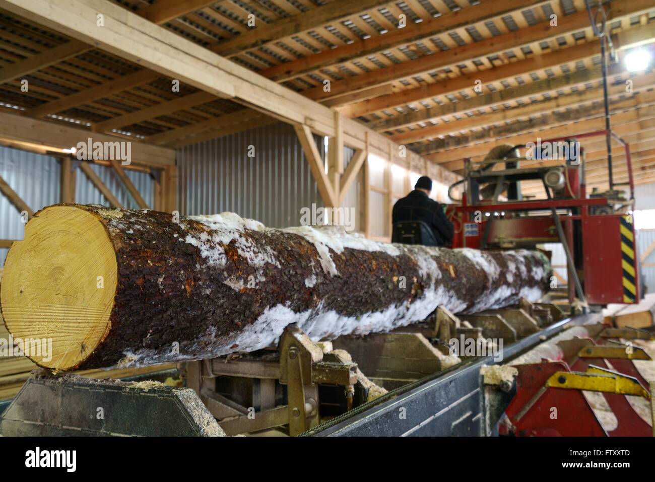 Sawmill close hi-res stock photography and images - Alamy