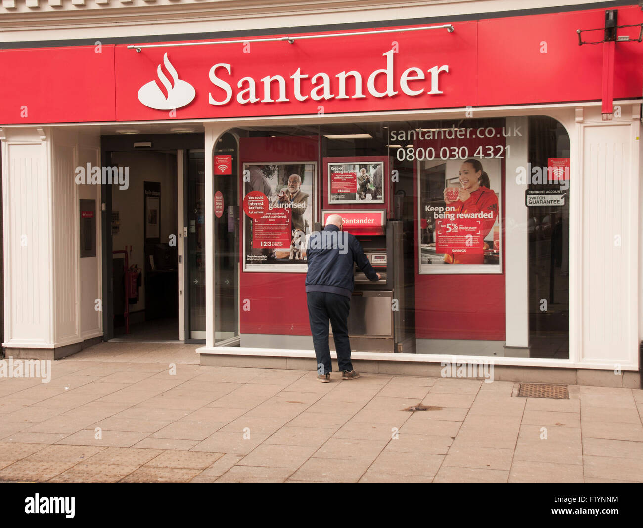 Santander branch uk hi-res stock photography and images - Alamy