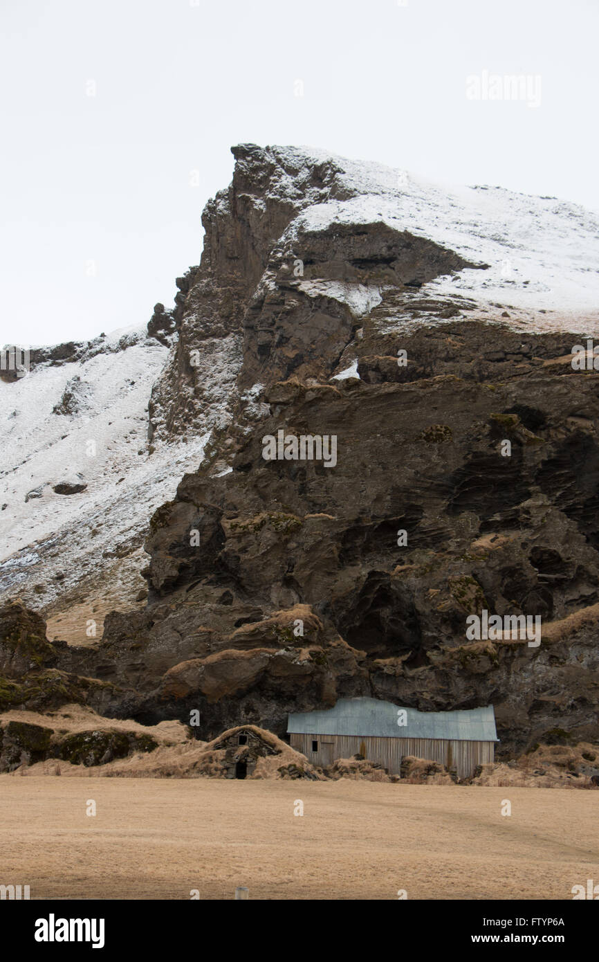 Black house iceland hi-res stock photography and images - Alamy