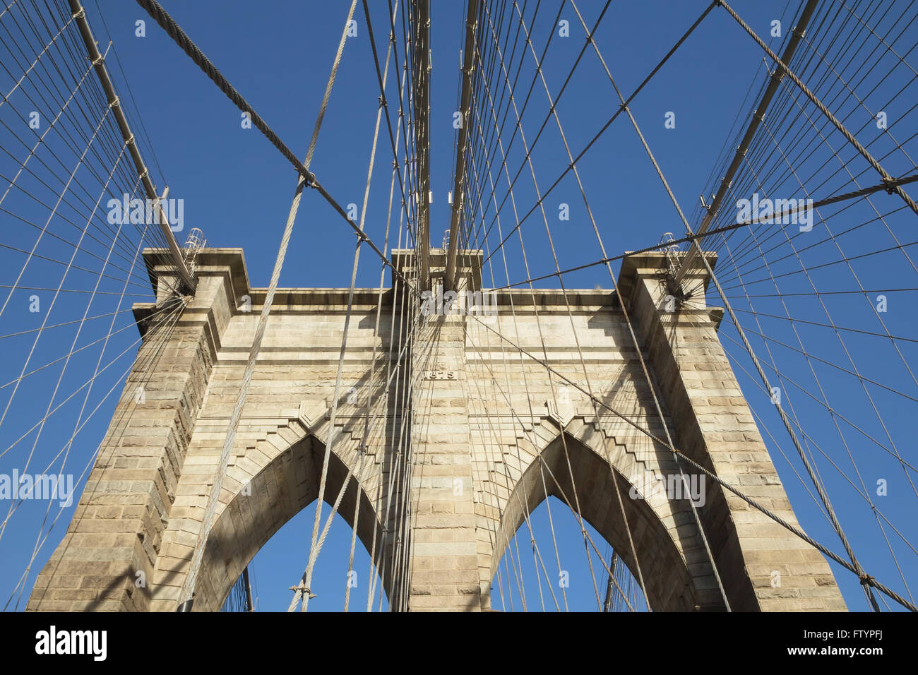 Brooklyn Bridge pillar (New York City, USA Stock Photo - Alamy