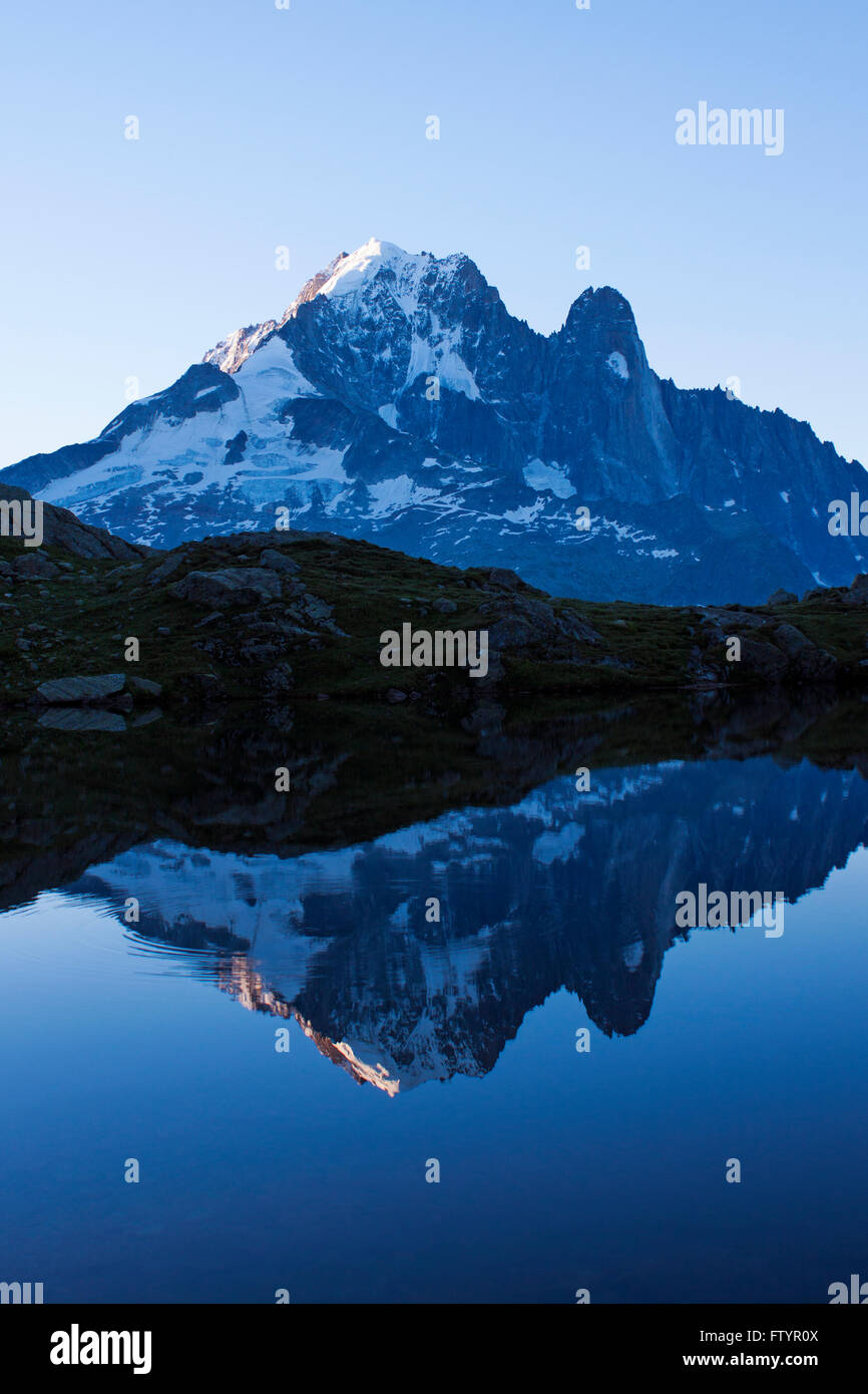 Spectacular Panorama - Alpine landscape in Mont Blanc-France with lac ...