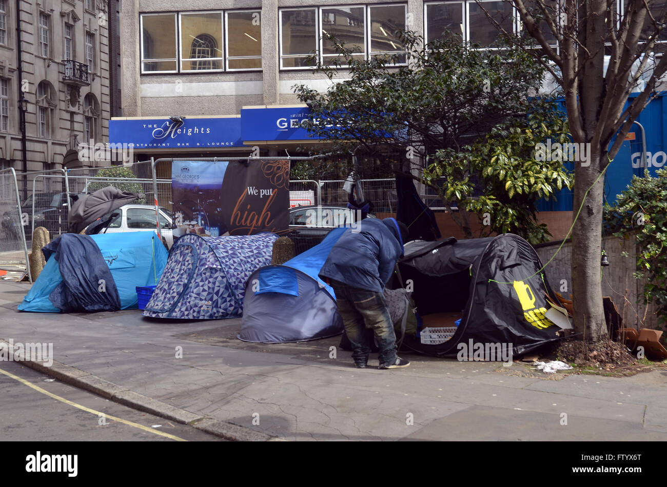 Homeless london hotel hi-res stock photography and images - Alamy