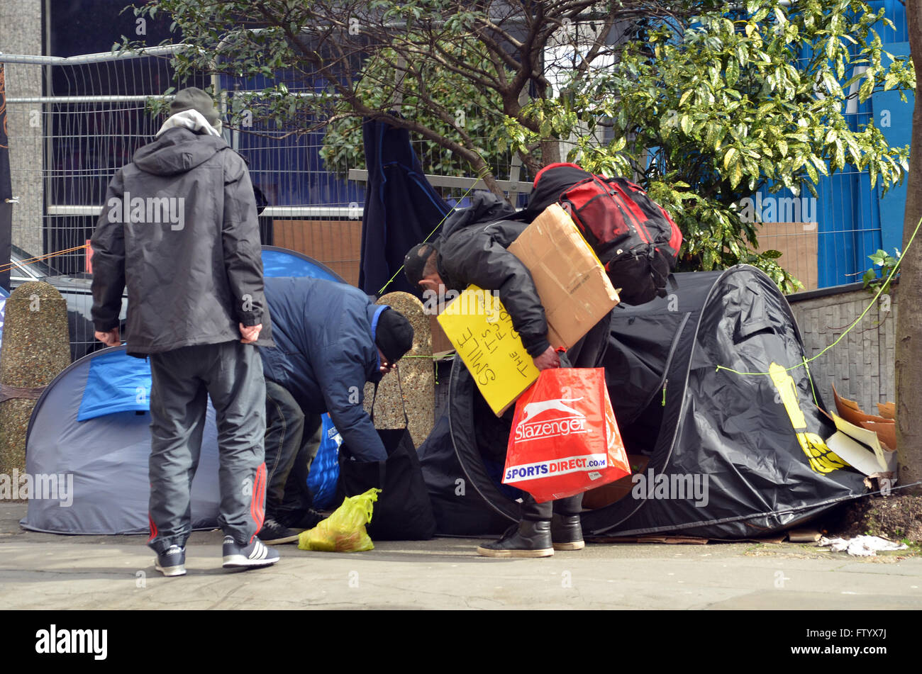 Homeless tent outside london hi-res stock photography and images - Alamy