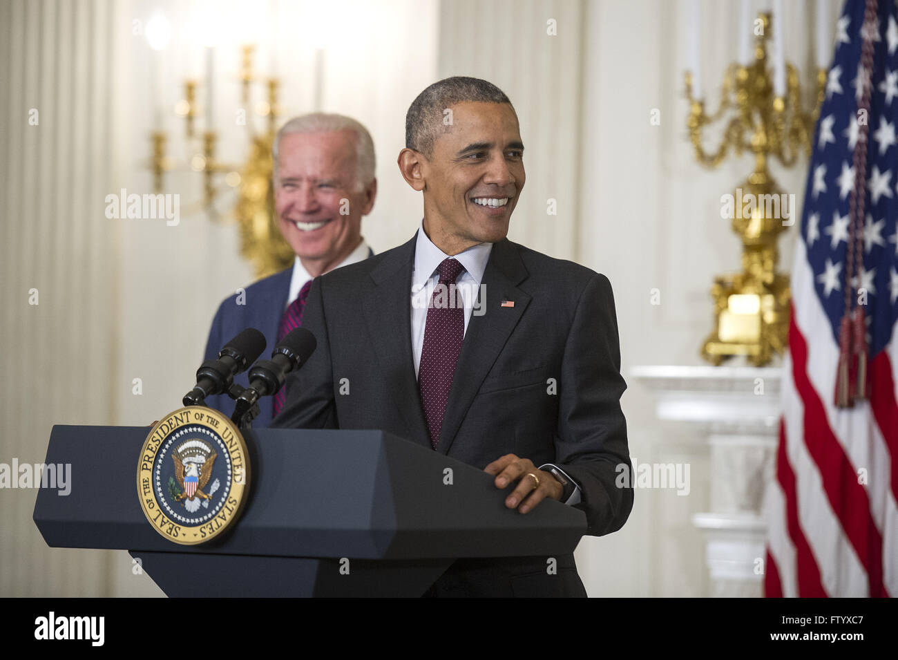 Vice president joe biden laugh hi-res stock photography and images - Alamy