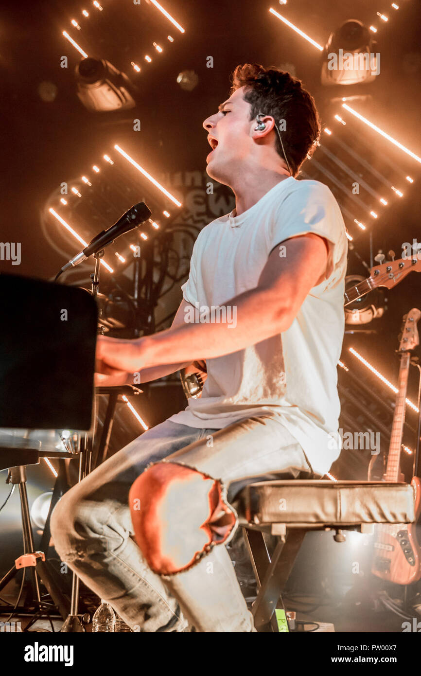 Charlie puth tour hi-res stock photography and images - Alamy