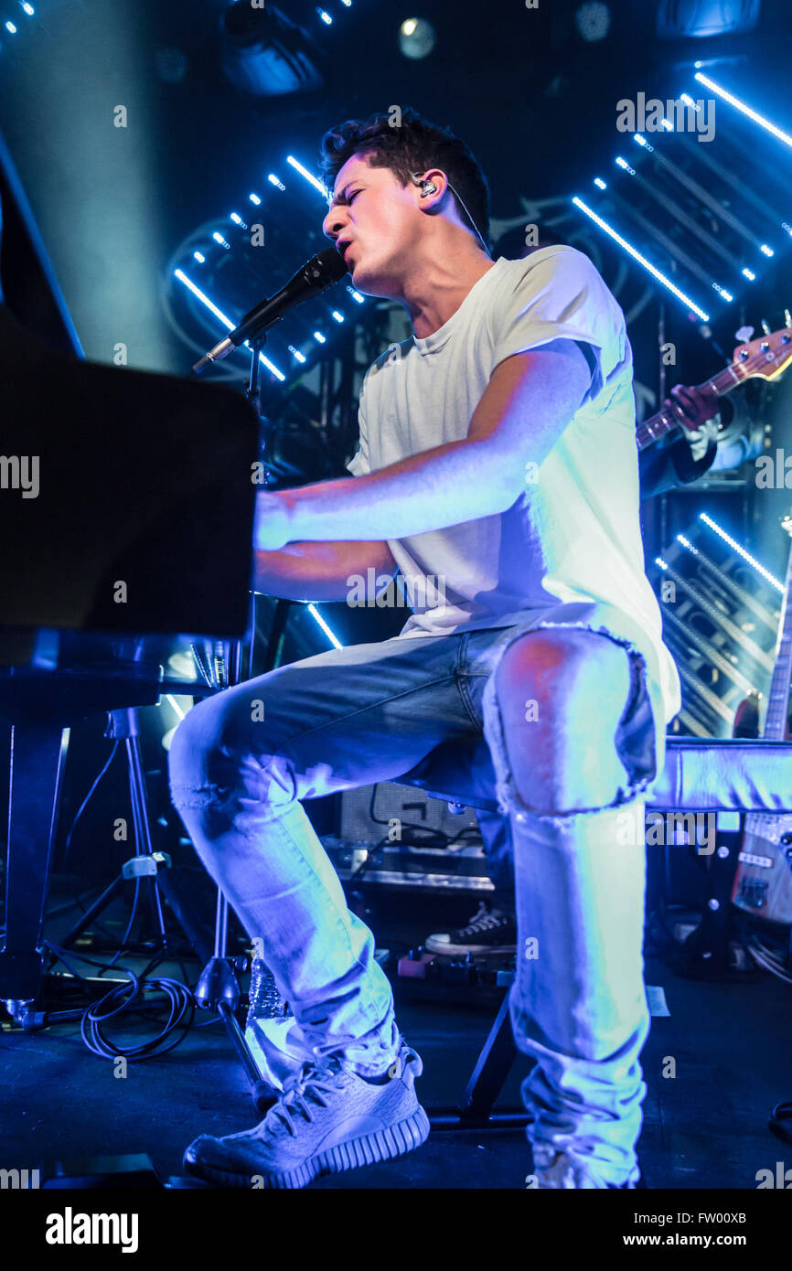Charlie puth tour hi-res stock photography and images - Alamy