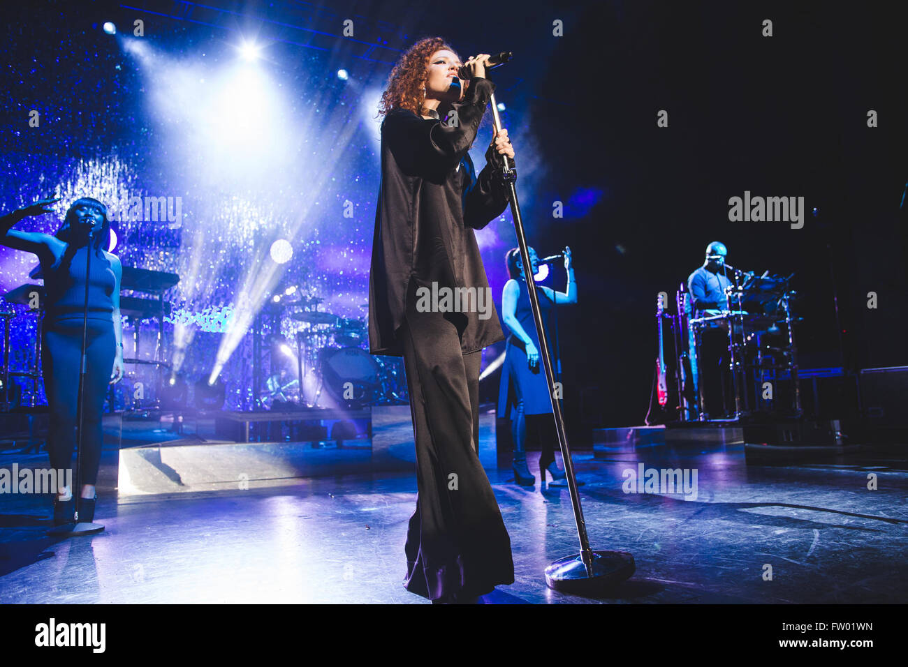 Manchester, UK. 30th March, 2016. British singer/songwriter, Jess ...