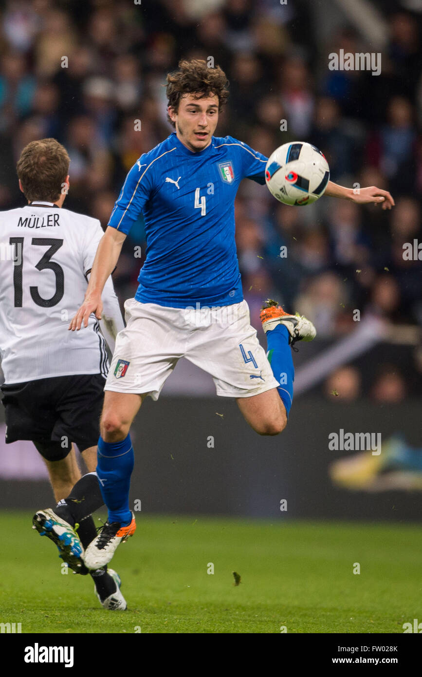 Allianz arena international football hi-res stock photography and ...