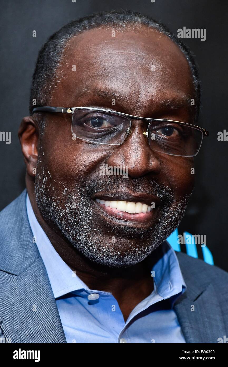 Earl monroe hi-res stock photography and images - Alamy