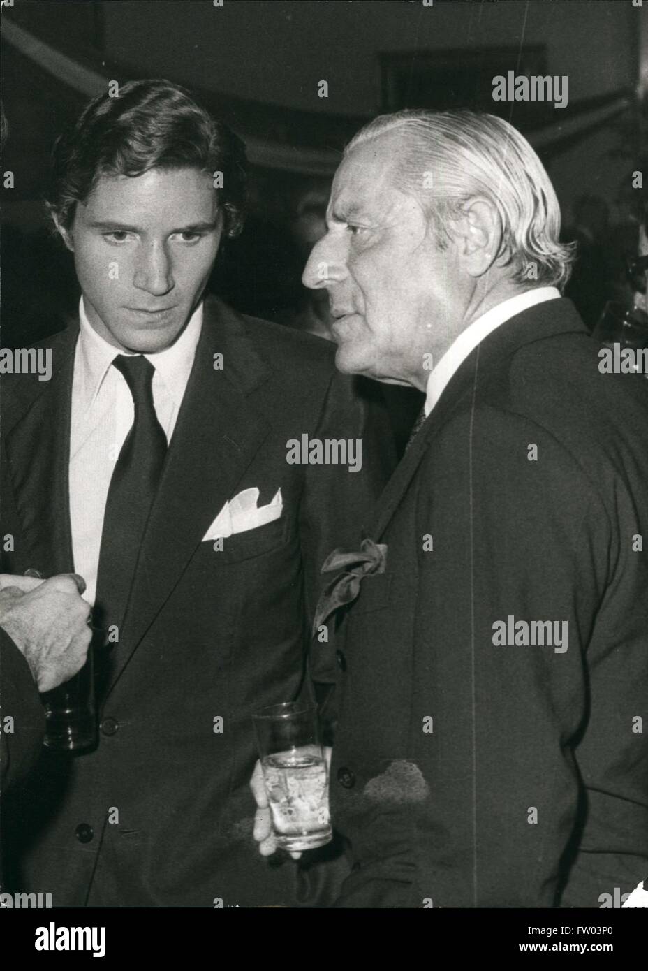 1959 - Philip Niarchos with his father Stavros Niarchos. © Keystone Pictures USA/ZUMAPRESS.com ...