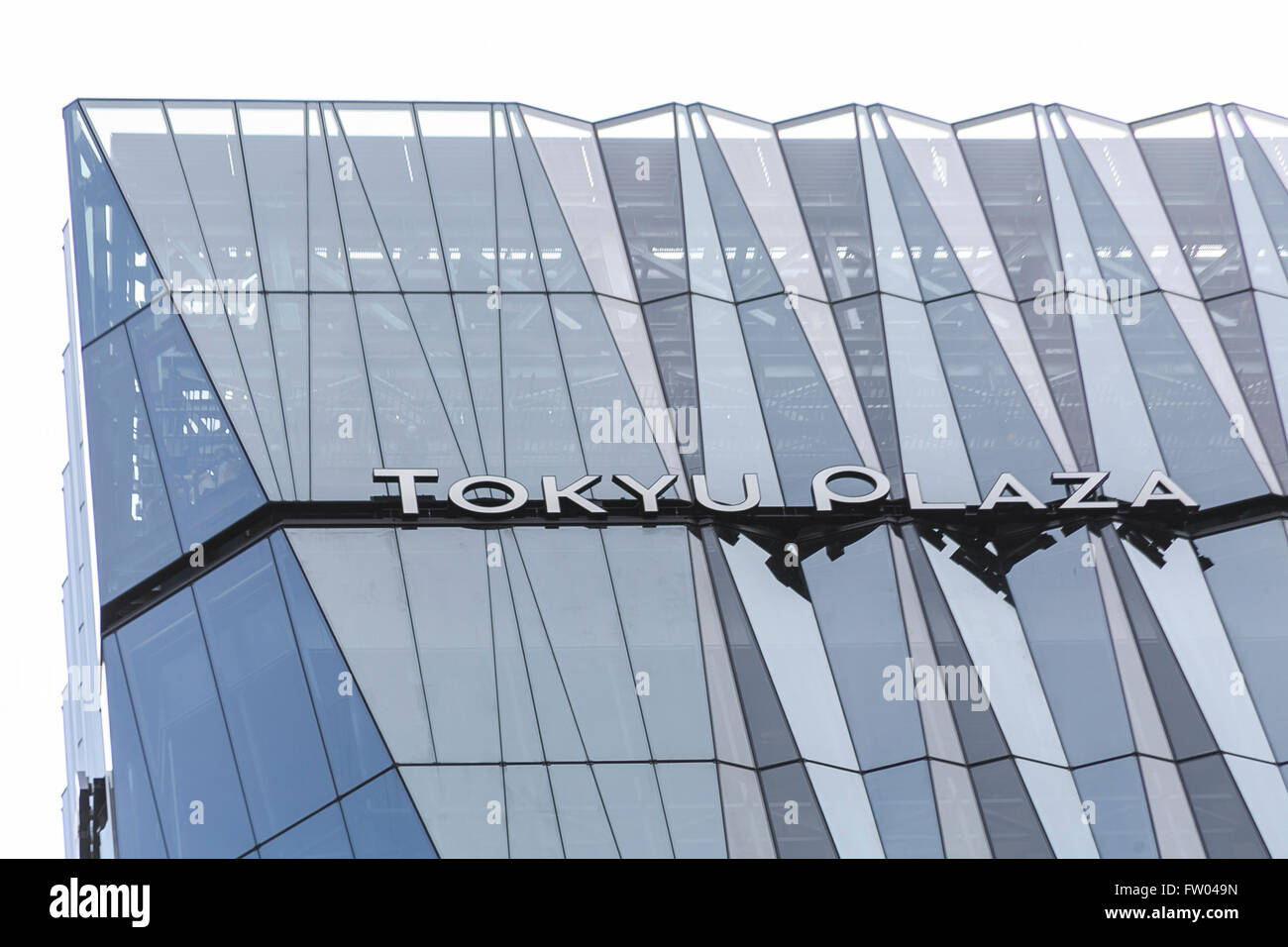 Tokyo, Japan. 31st March, 2016. Tokyu Plaza Ginza opens its doors to ...